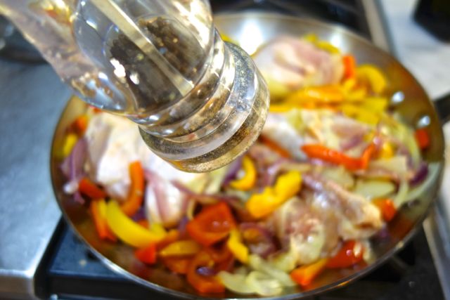 Chicken with Peppers – Pollo con i Peperoni – Coco's Bread